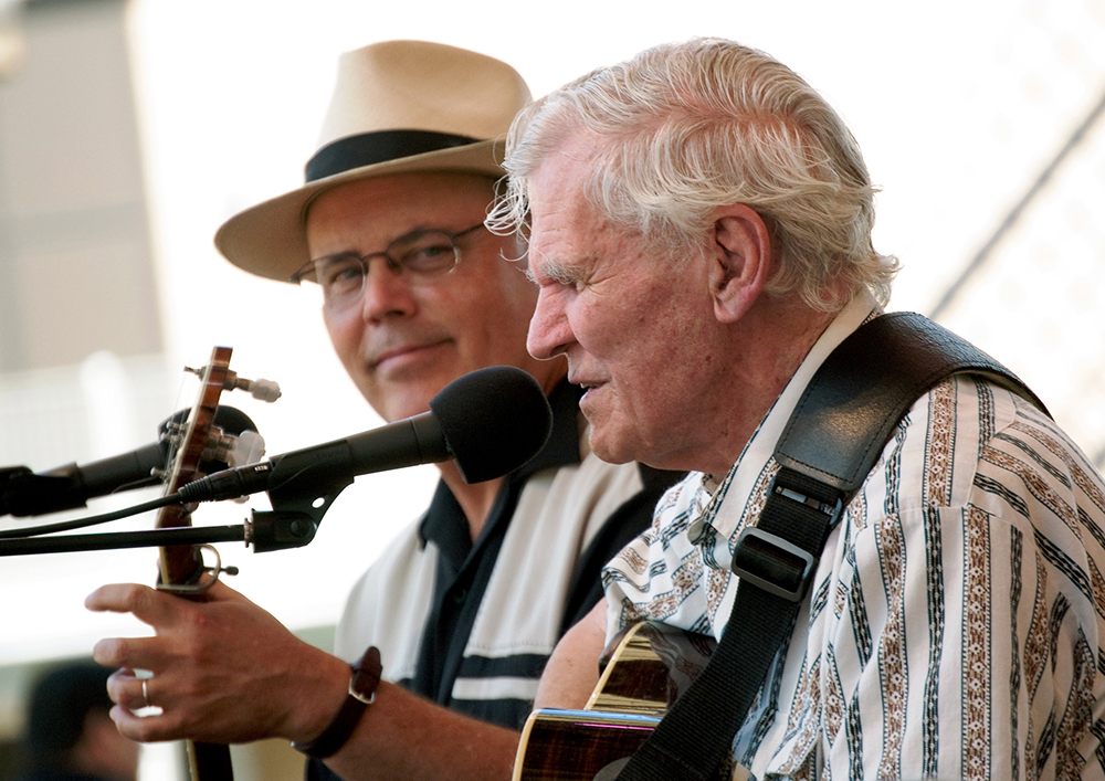 Bluegrass and Old-Time Music - The Laurel of Asheville