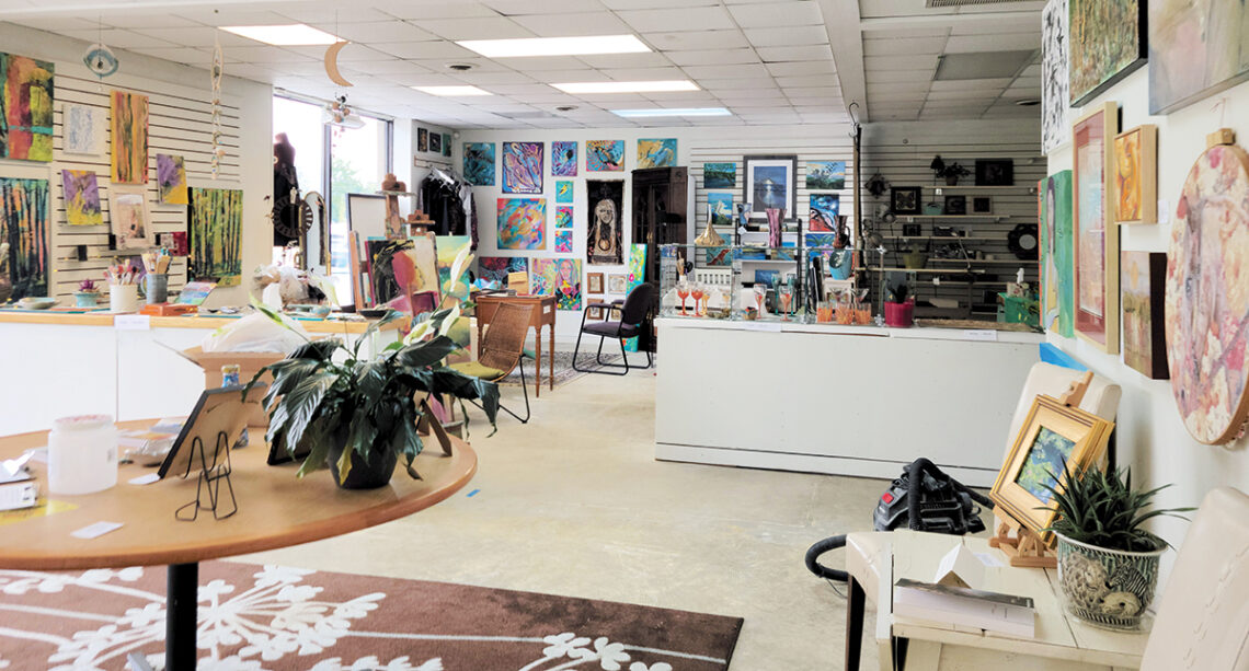 Art League of Henderson County Opens Art Place Studios with Workshop ...